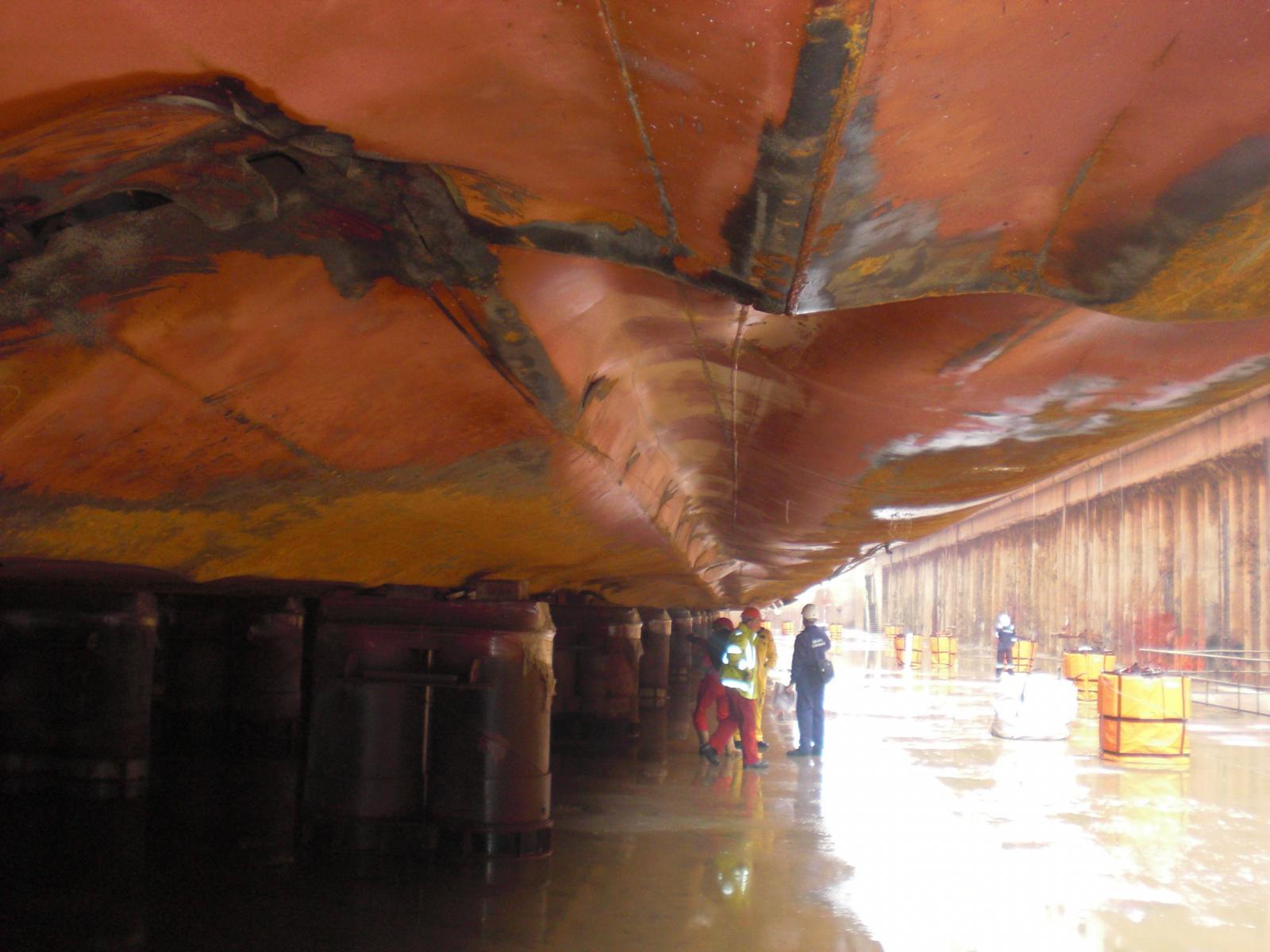 Bulk Carrier - Severe Grounding - Evdemon & Partners