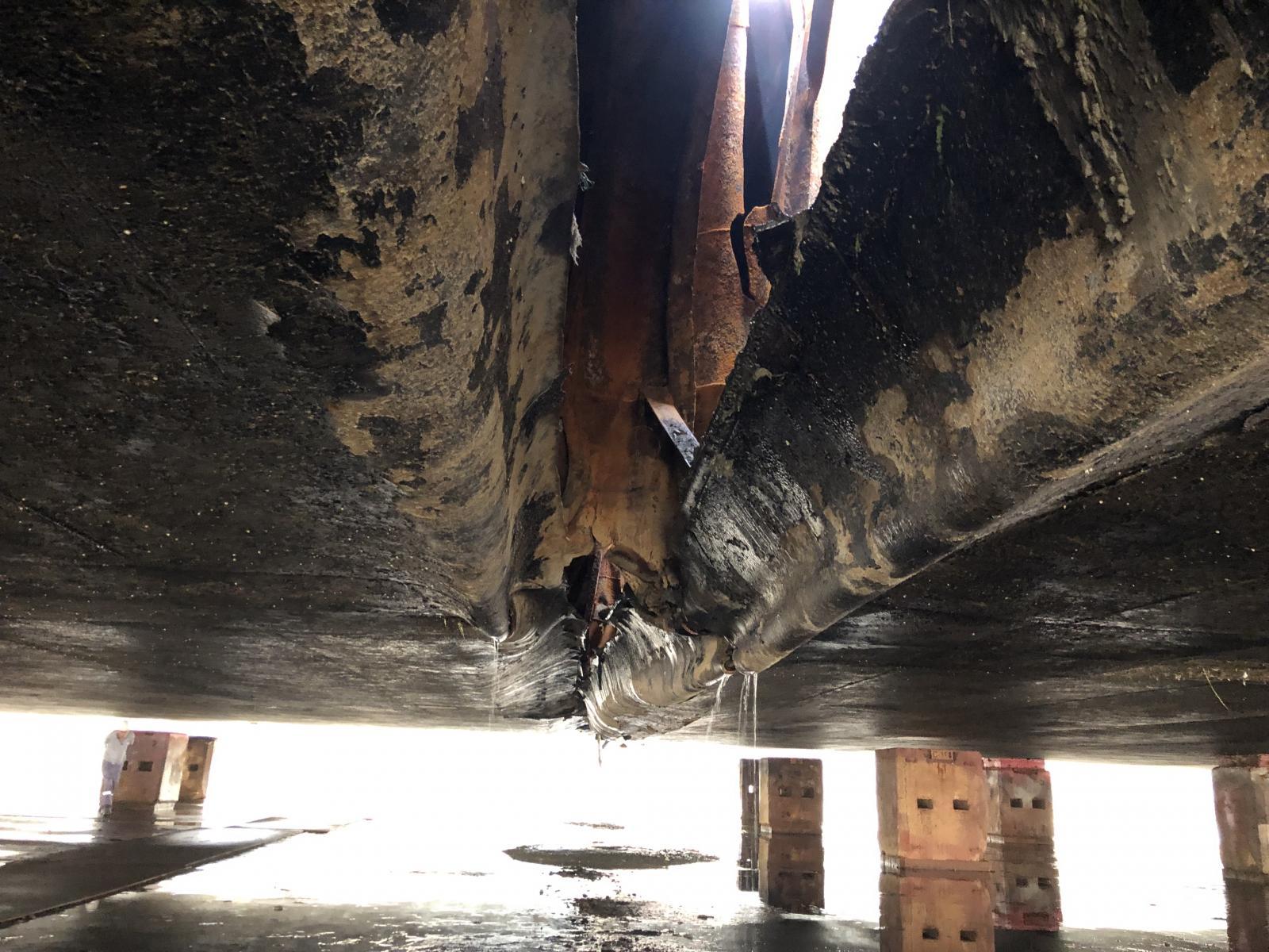 Floating Dock – Breakage During Vessels’ Docking Operations - Evdemon ...