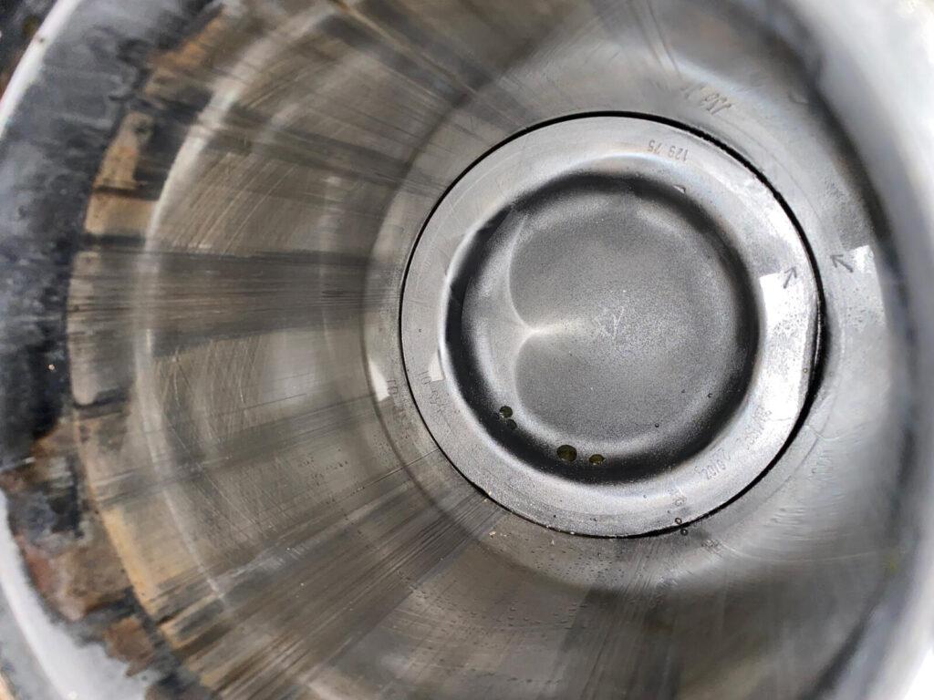 Catastrophic damage to a classic MTU 16V 2000 yacht engine - Evdemon ...