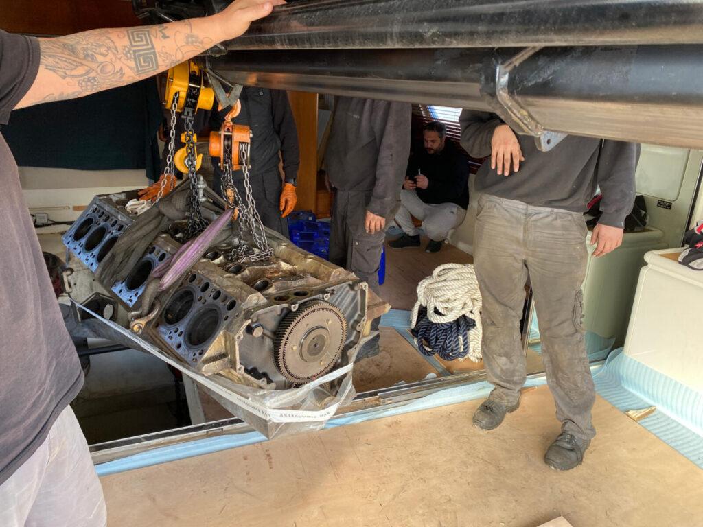 Catastrophic damage to a classic MTU 16V 2000 yacht engine - Evdemon ...
